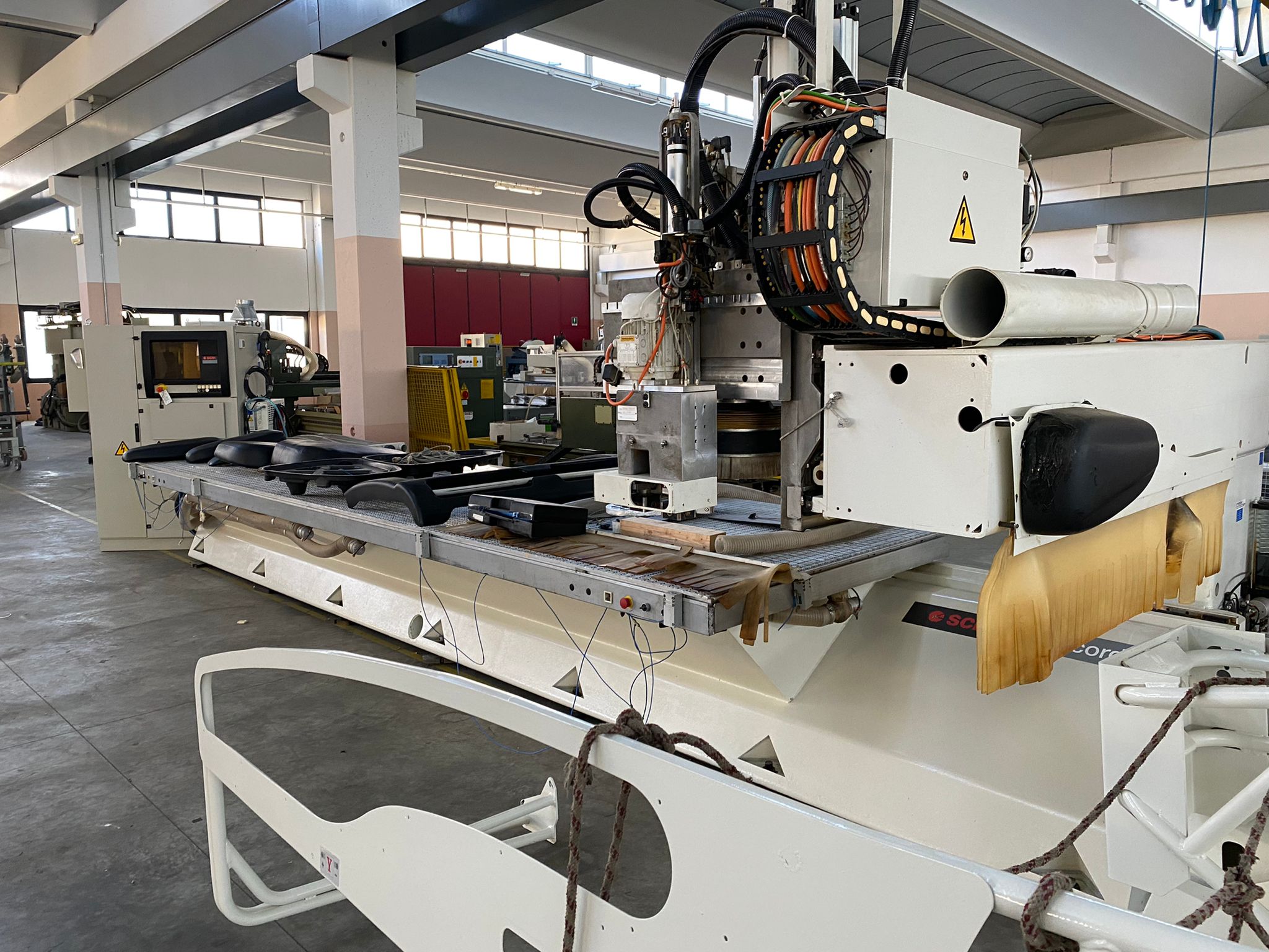 Machining centers Scm Record 240 usato