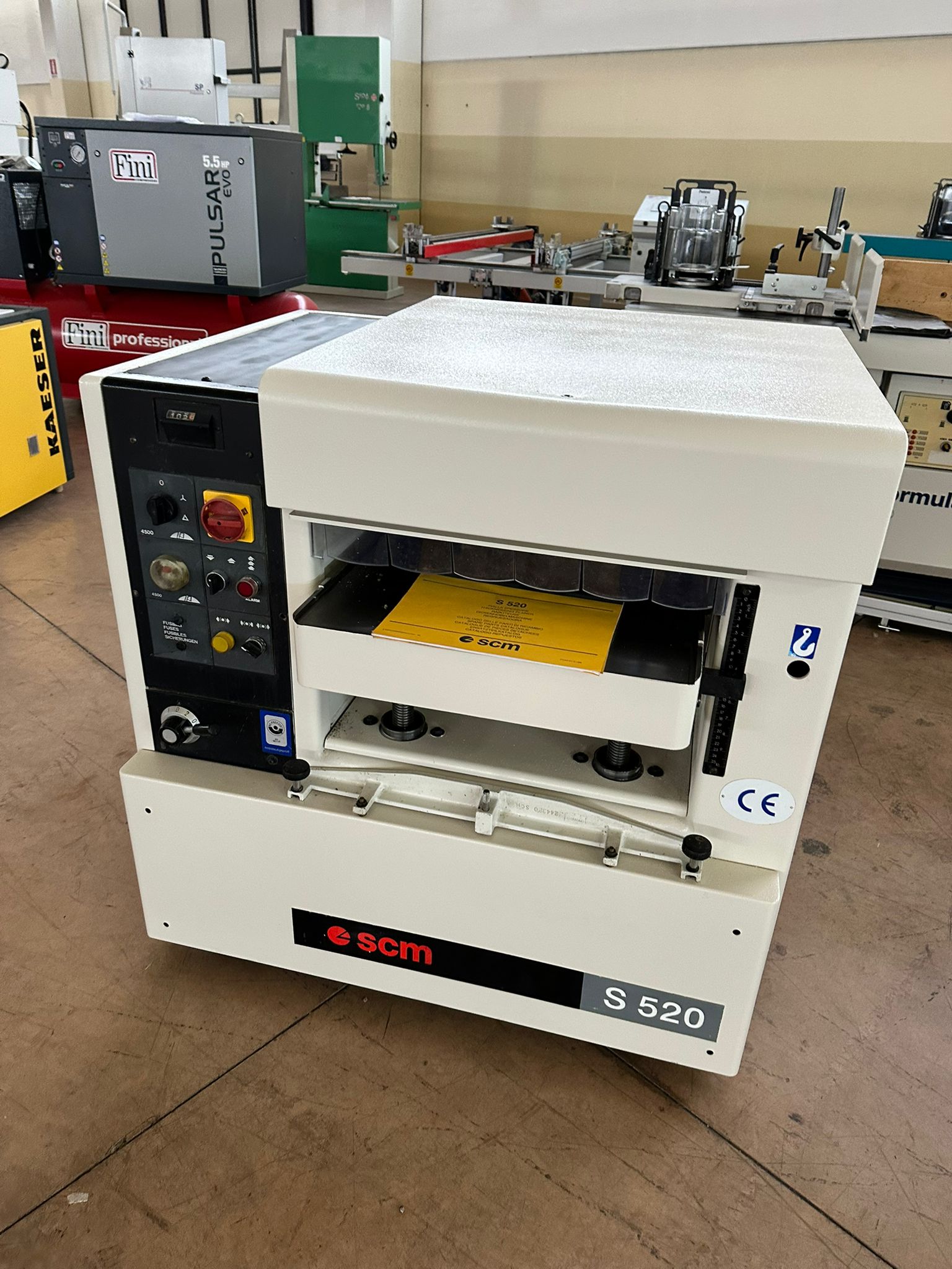 Thicknessing planer Scm S520 usato