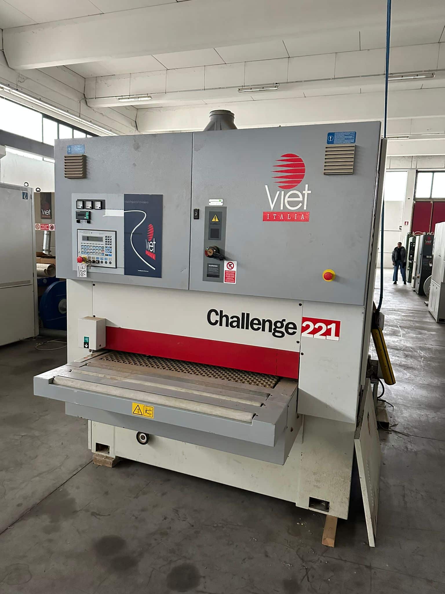 Wide belt sanders Viet Challenge 221 usato